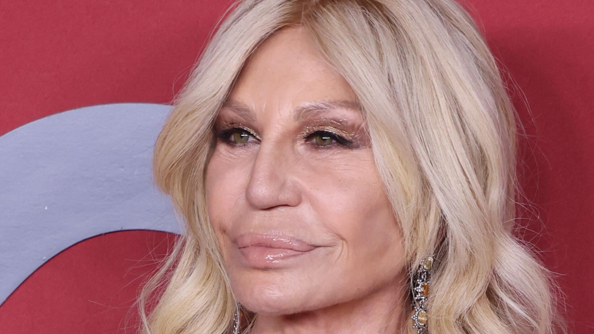 Prada to buy Versace in a deal valued at $1.4 billion - CBS News