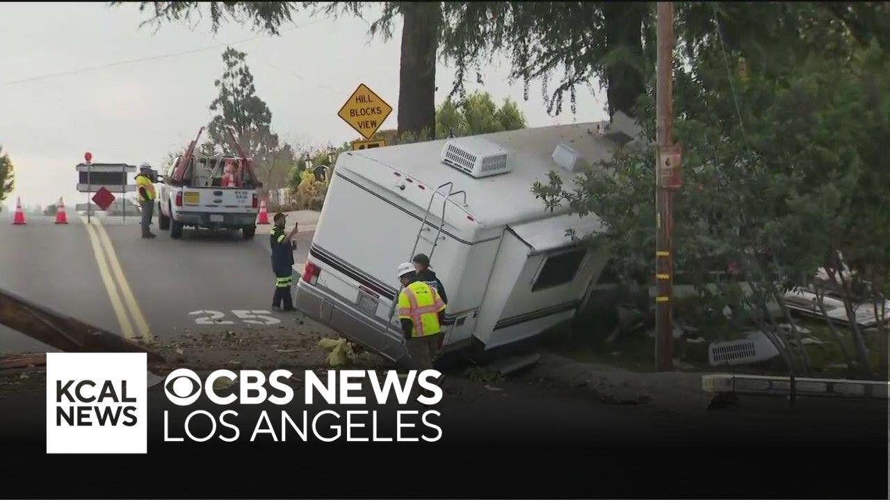 RV crashes into power pole in San Bernardino County neighborhood causing outages - CBS Los Angeles