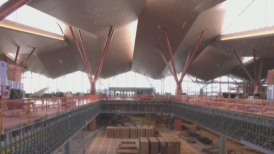 Construction of Pittsburgh International Airport terminal reaches "90 ...