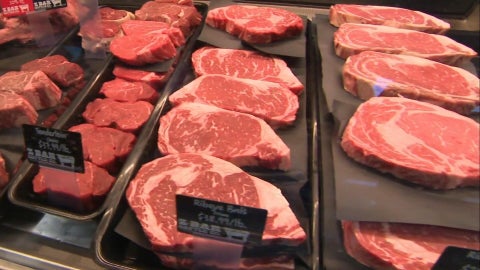 Beef prices in the U.S. are searingly high. Here's why. - CBS News