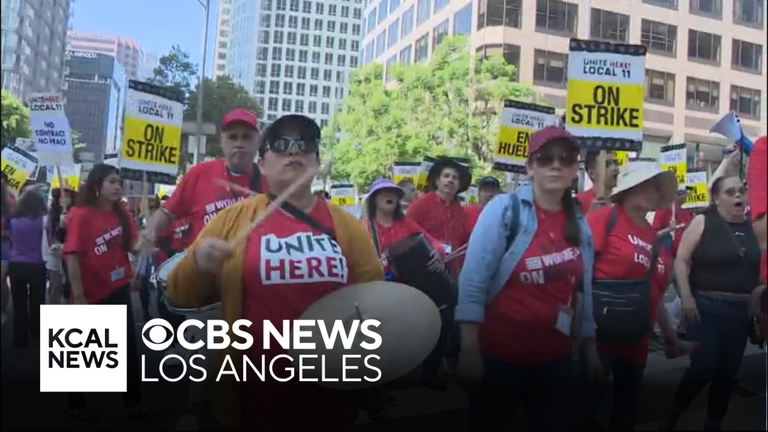 LA City Council approves minimum wage raise for airport and hotel ...