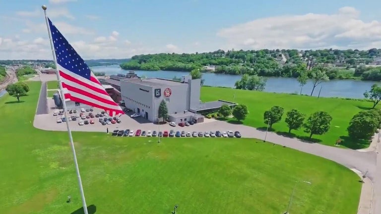 Regatta returns to Pittsburgh's rivers this weekend - CBS Pittsburgh
