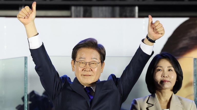 North Korea is removing some of its speakers from their tense border ...