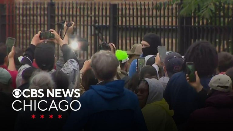 ICE agents detain several people at immigration supervision program ...