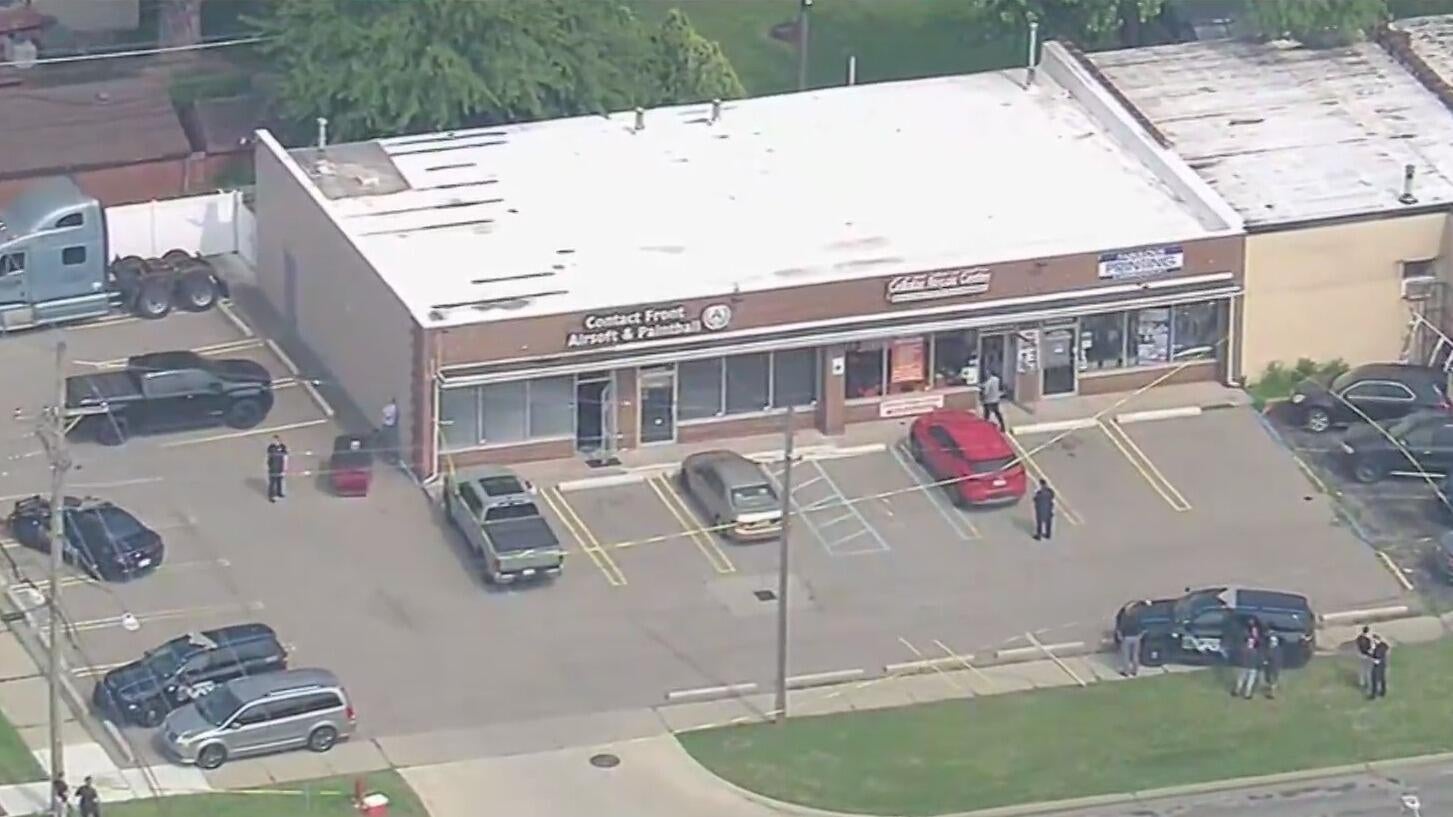 Livonia police officer shoots armed man who was "behaving erratically ...