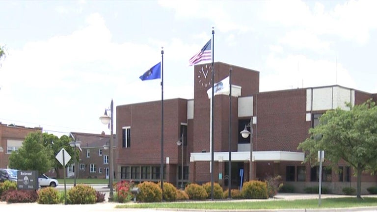 Michigan State Police helicopter tracks suspects who fled after ...