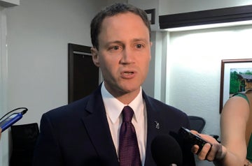 Former House Speaker Tom Leonard joins Michigan governor's race - CBS ...