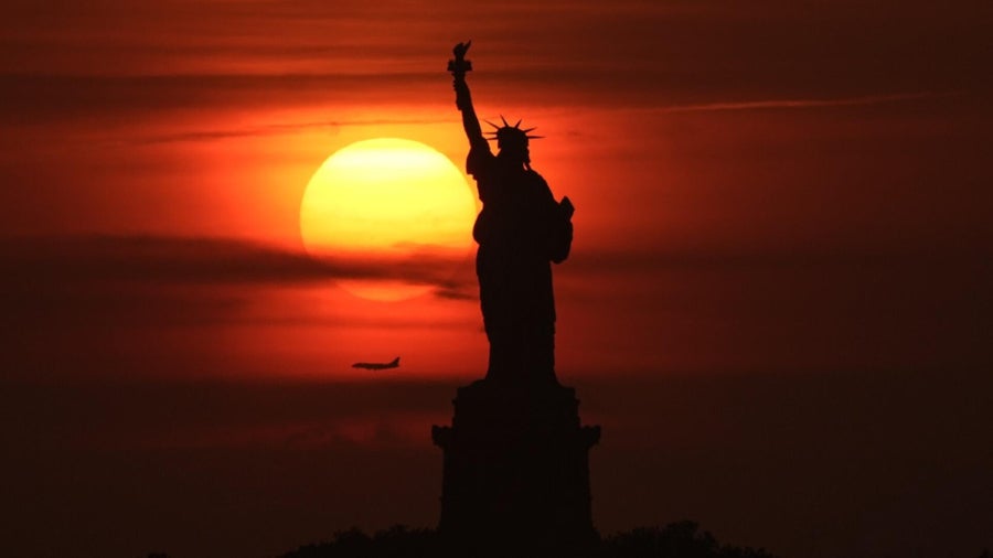 When will the heat wave end? Maps show forecast across the U.S. - CBS News