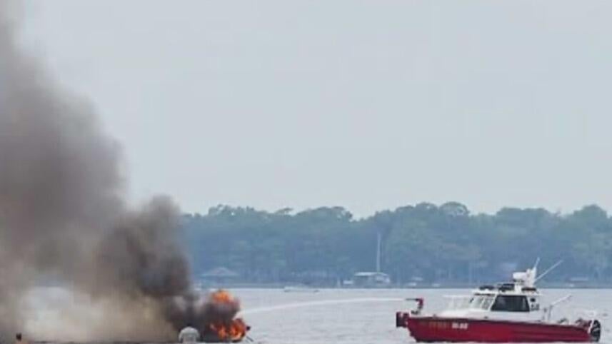 Florida father, son rescue family of 5 and their dog from burning ...