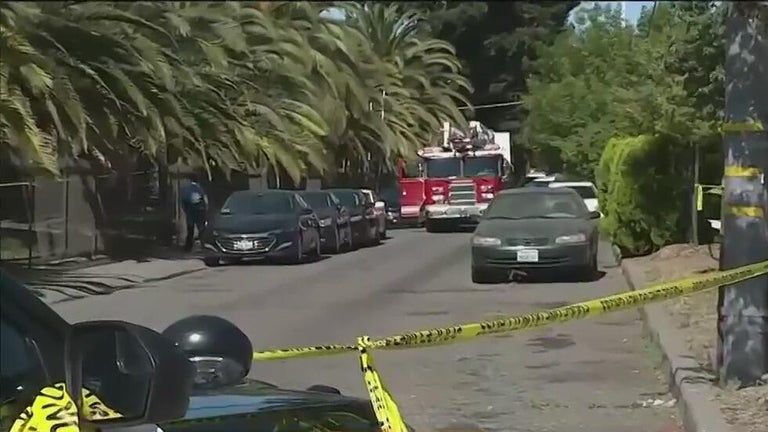 Deadly fire in Sacramento apartment a crime scene, authorities say - CBS Sacramento