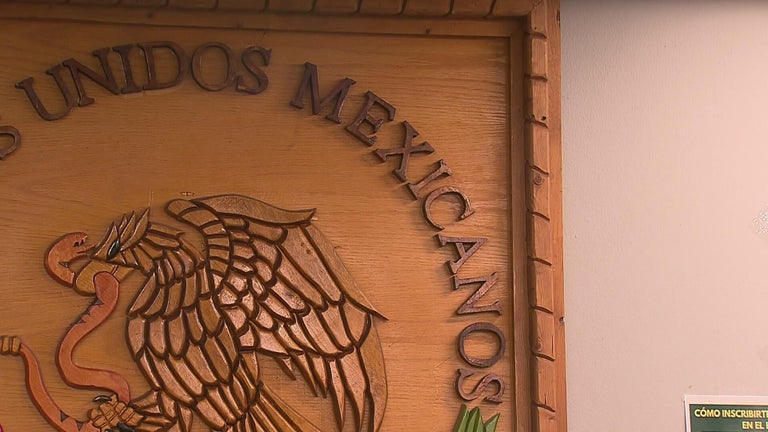 At Denver's Mexican Consulate, fears of family separation, deportations ...