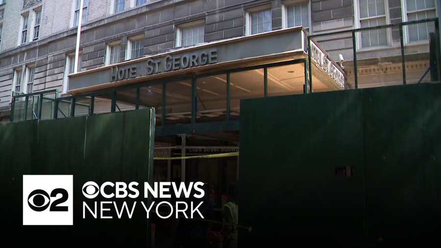Video shows hotel awning collapse over Brooklyn Heights subway station ...