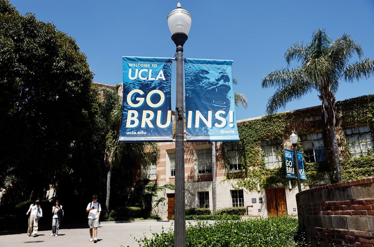 Trump administration seeks a $1 billion UCLA settlement - CBS Los Angeles