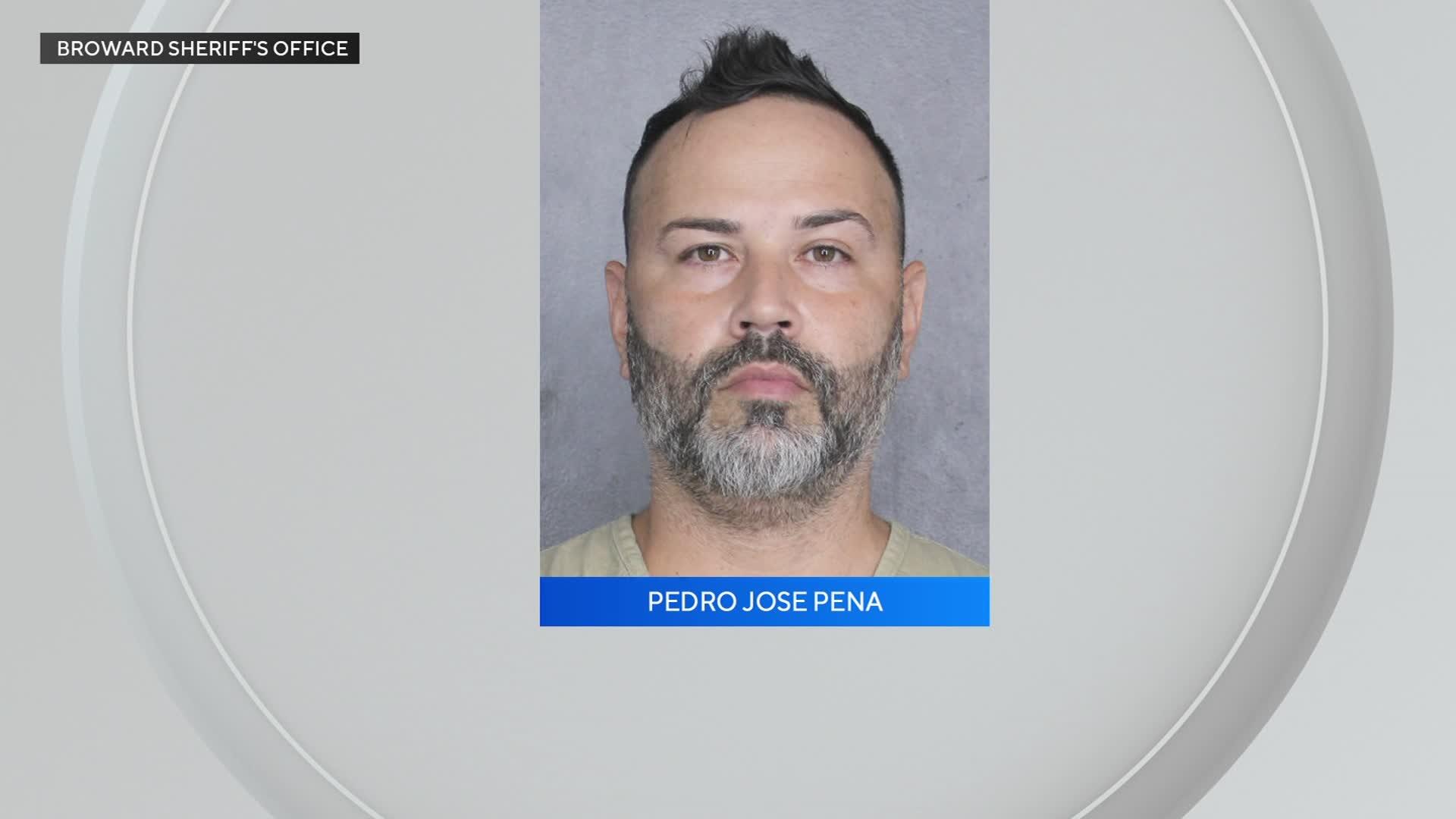 Broward dad accused of sending explicit messages to 16-year-old school girl, police say - CBS Miami