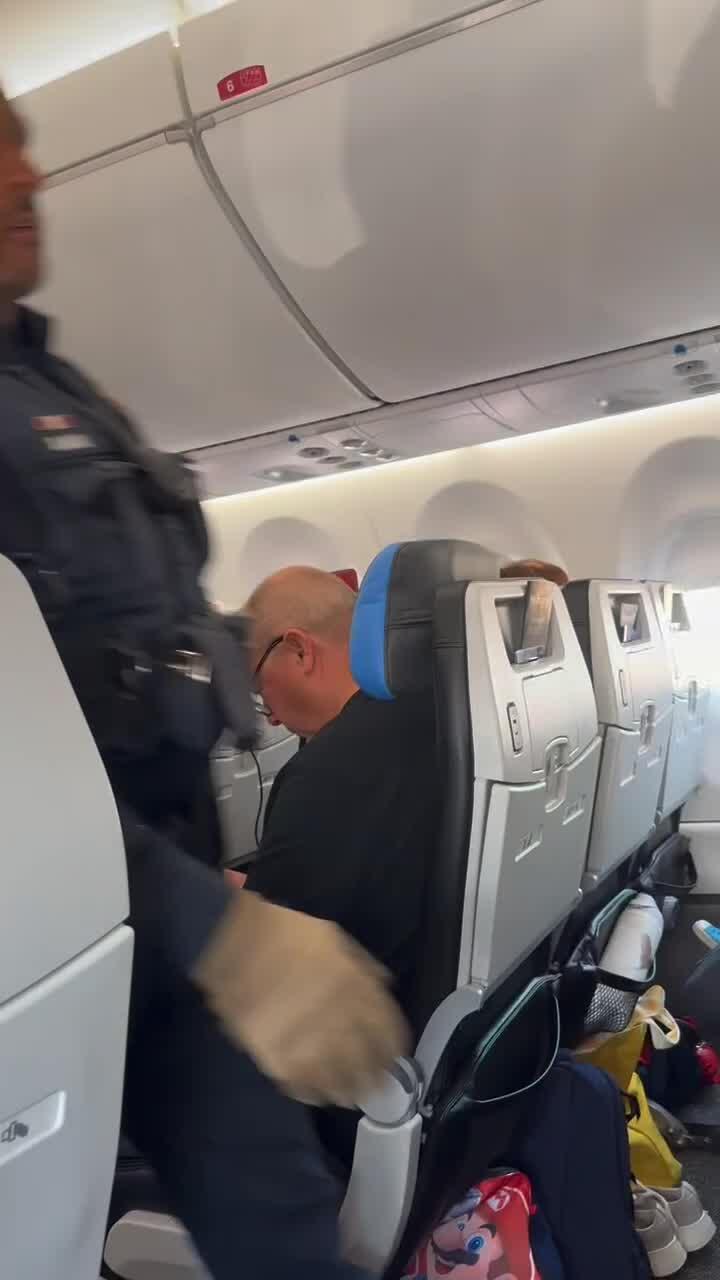 Passenger arrested in Colorado after flight diverted due to disturbance, police say - CBS Colorado