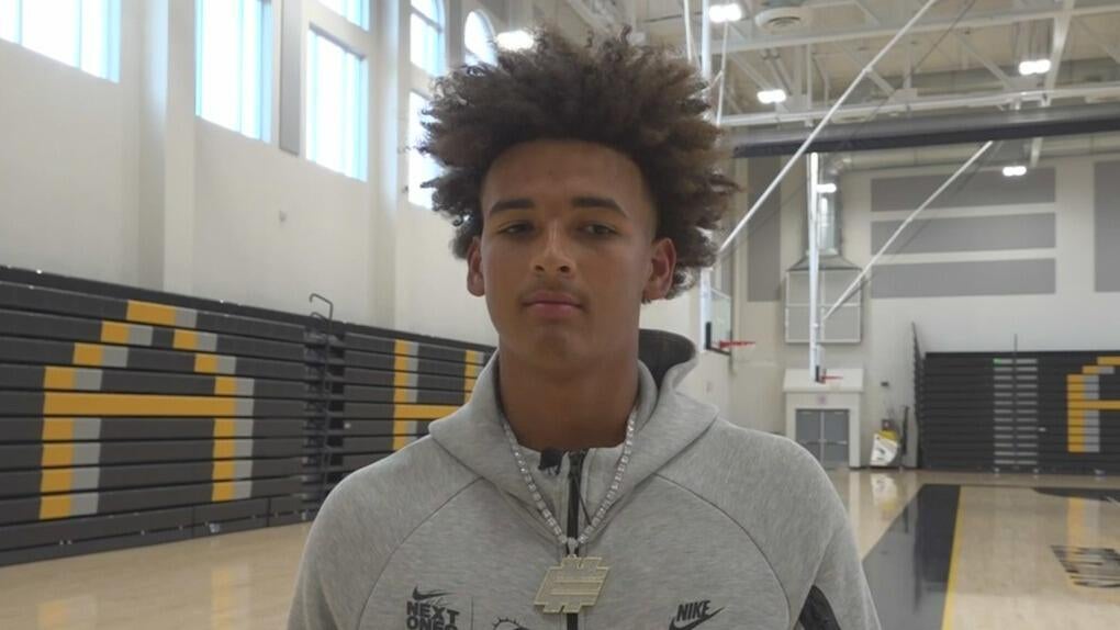 Meet Dia Bell, American Heritage quarterback and 2025 Nat Moore Trophy ...