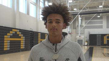 Meet Dia Bell, American Heritage quarterback and 2025 Nat Moore Trophy ...