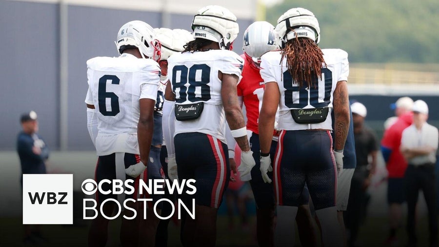 Andy Borregales reportedly wins Patriots kicker battle over Parker Romo ...