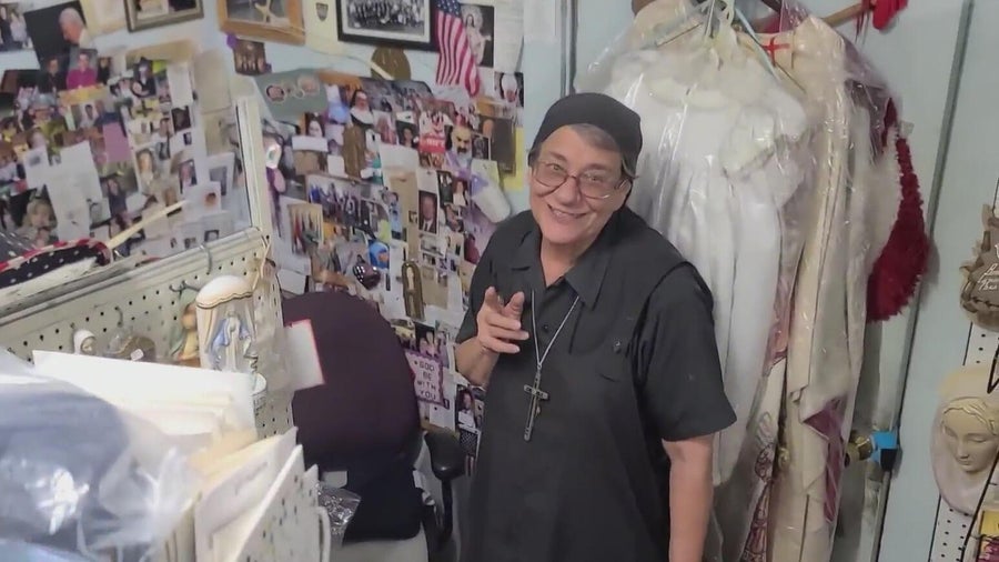 Pittsburgh nun chases down credit card thief - CBS Pittsburgh