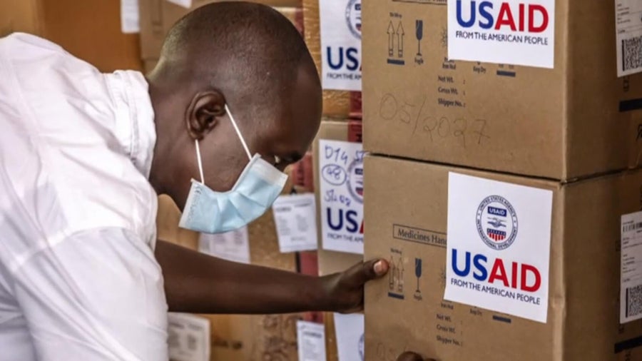 Roberts temporarily halts lower court order that required Trump ...