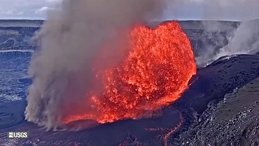 Hawaii's Kilauea volcano erupts again, shooting lava 500 feet into the ...