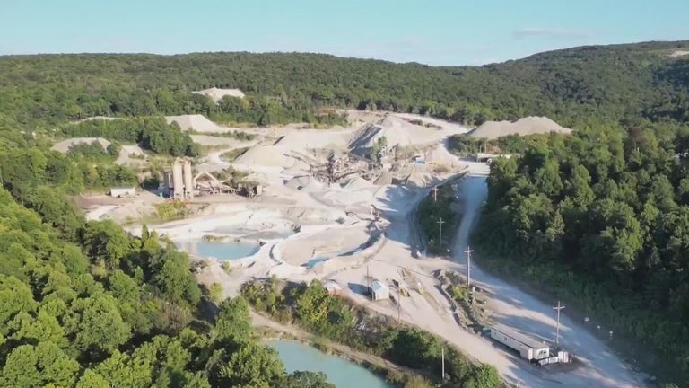 Man dead after being crushed by boulder at Westmoreland County quarry ...