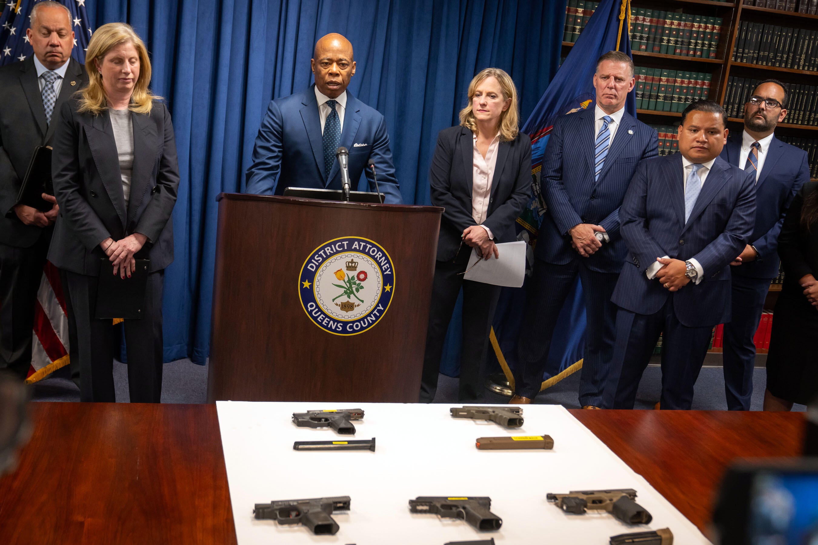 Queens gang takedown rounds up 12 alleged Floss Money Ballers members ...