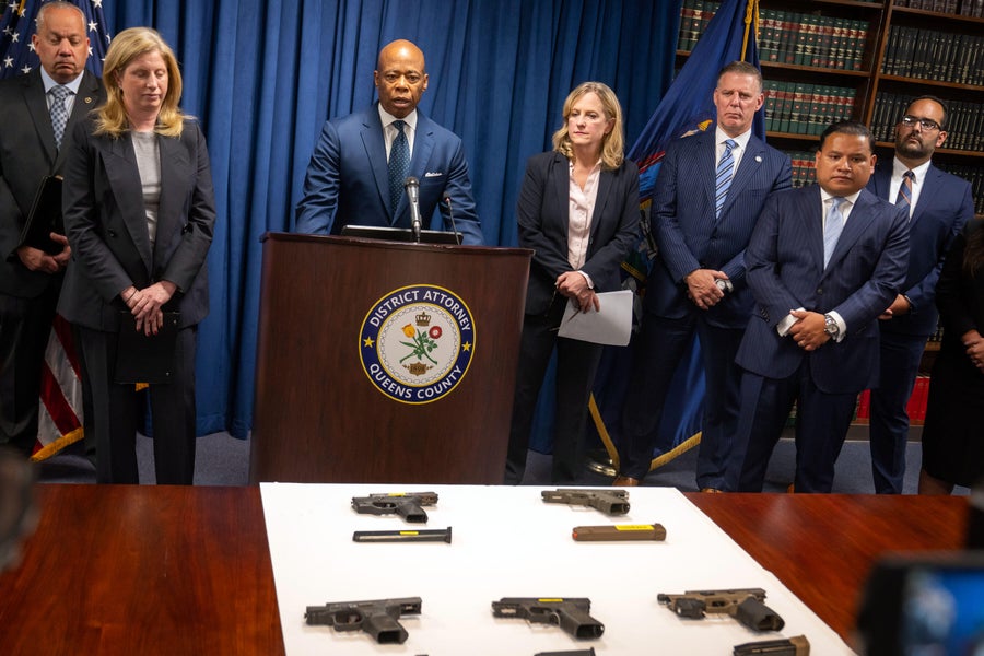 Queens gang takedown rounds up 12 alleged Floss Money Ballers members ...