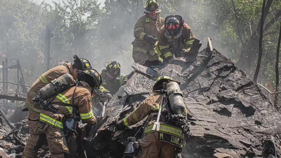 2 Fort Worth firefighters hospitalized after garage collapse during ...