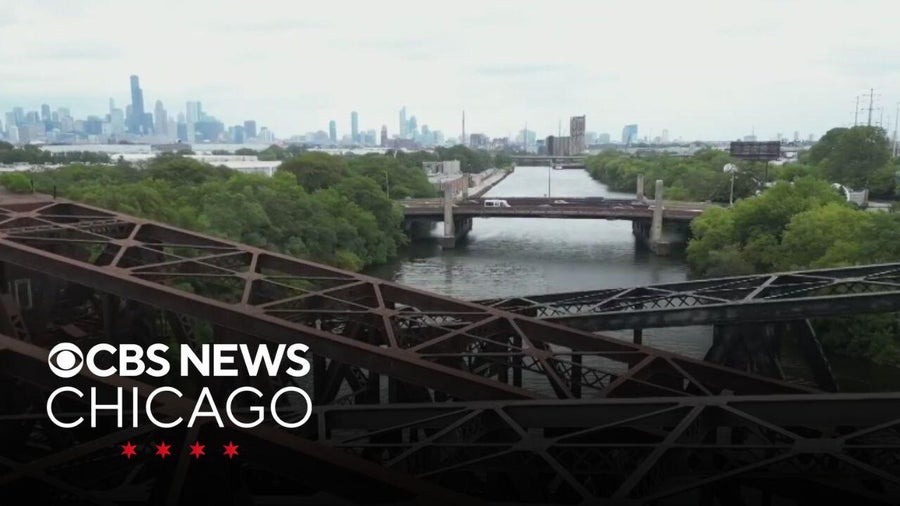 Chaos Divers locate more than 90 submerged cars in Chicago River system ...
