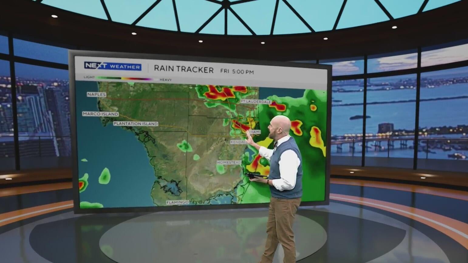 South Florida's stormy pattern will last through the weekend - CBS Miami