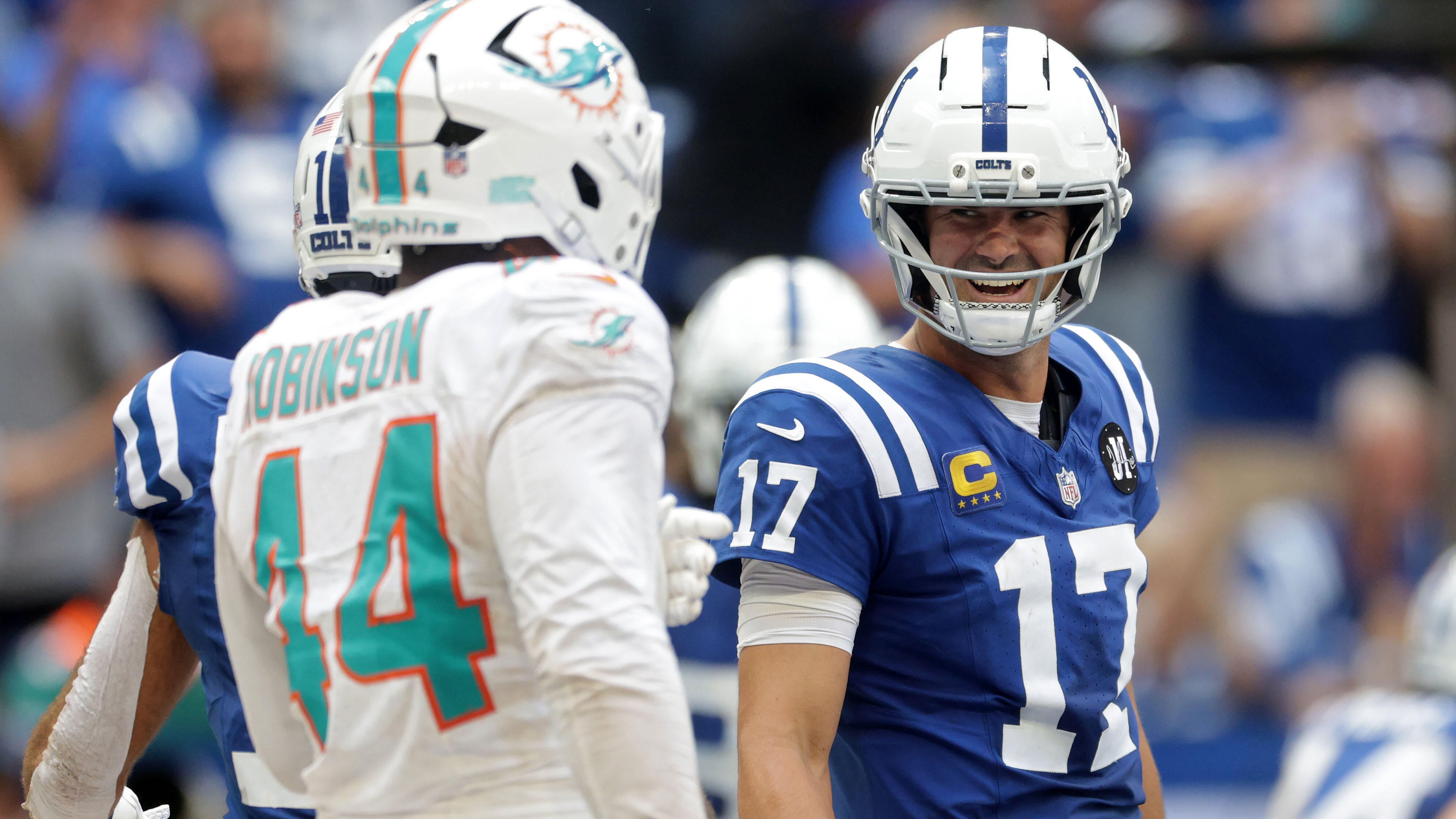 Miami Dolphins stumble in 2025 season opener with 33-8 loss to Colts in Indianapolis - CBS Miami