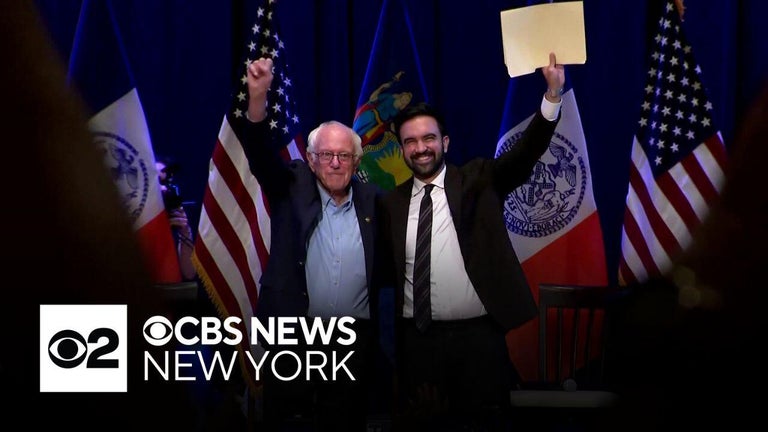 Zohran Mamdani joins Bernie Sanders for NYC stop on "Fighting Oligarchy ...