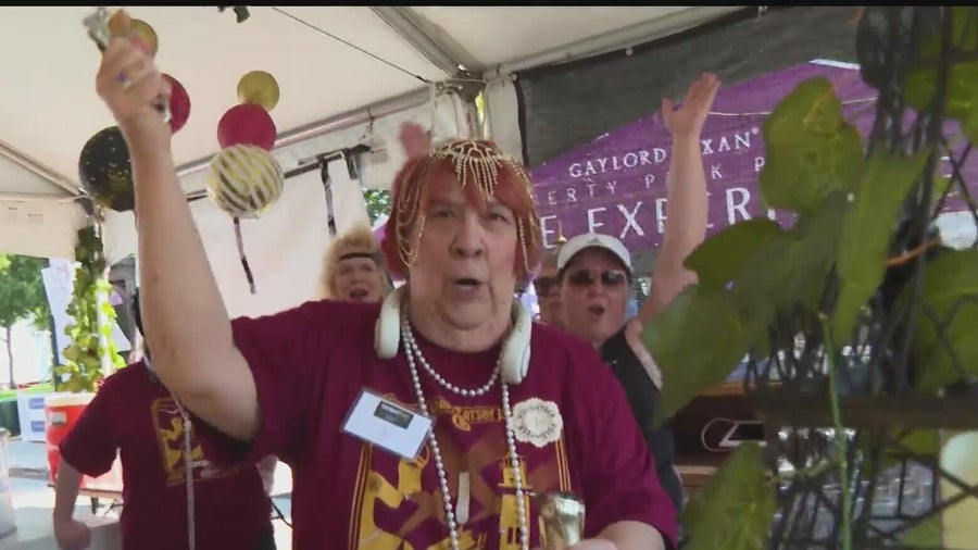 Grapefest returns to Grapevine with wine, rides and roaring '20s flair ...