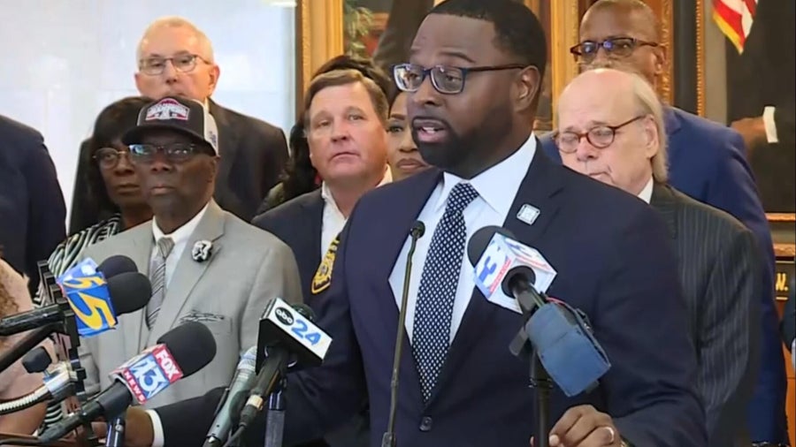 Trump signs memo sending federal law enforcement to join Tennessee ...