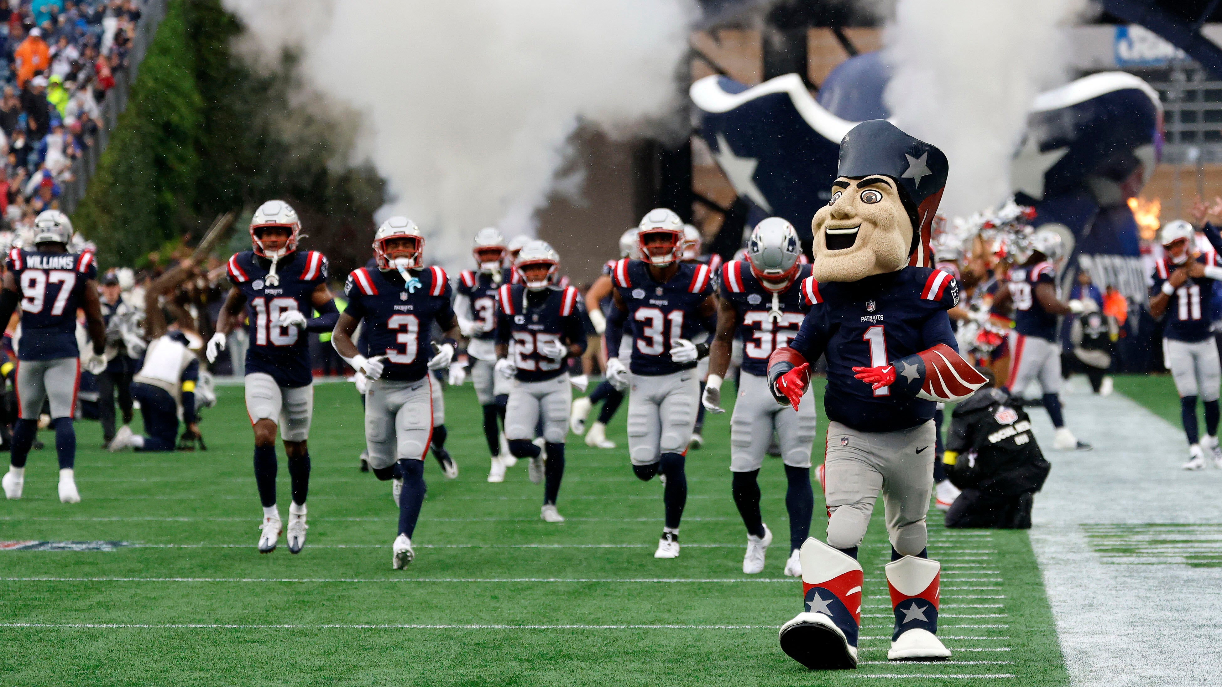 When will Patriots wear their red throwback uniforms during the 2025 ...