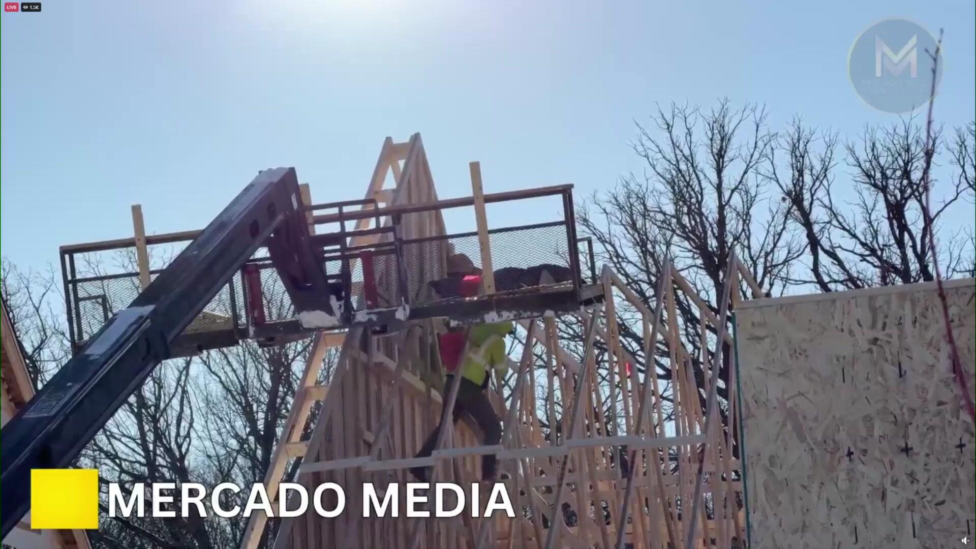 ICE agents surround Chanhassen construction site amid subzero temps ...