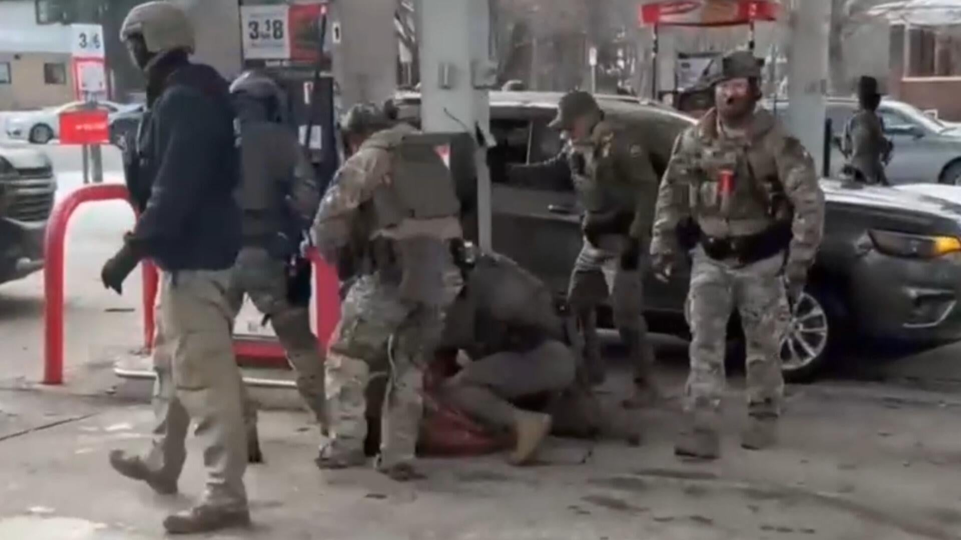 ICE agent who shot Renee Good suffered internal bleeding, officials say ...