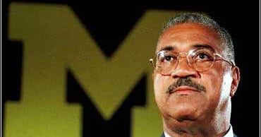 Michigan AD Goss Resigns - CBS News