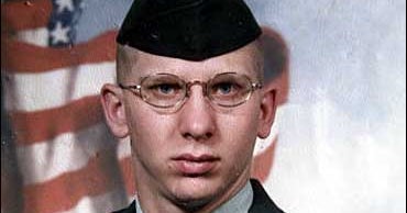 Jessica Lynch's Hero - CBS News