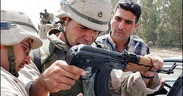 U.S. Troops Raid Iraqi City - CBS News