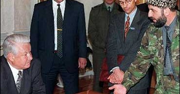 Top Chechen Rebel Assassinated - CBS News