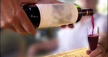 So long, sunscreen? Scientists suggest red wine helps prevent sunburn ...