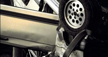 Ford Settles Explorer Rollover Suit - CBS News