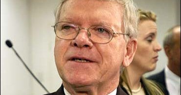 FDA Leader Steps Down - CBS News