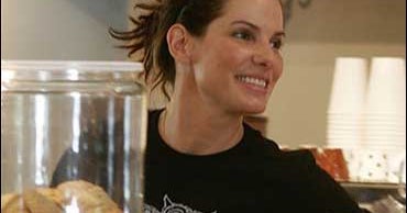 Sandra Bullock Lends Helping Hand - CBS News