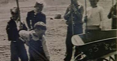 Cowboys To Sign Chris Warren - CBS News