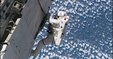 More Spacewalks For Atlantis - CBS News
