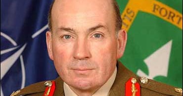 U.K. Army Boss Wants Troops Out Of Iraq - CBS News
