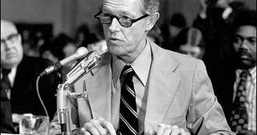 E. Howard Hunt, Watergate Organizer, Dies - CBS News